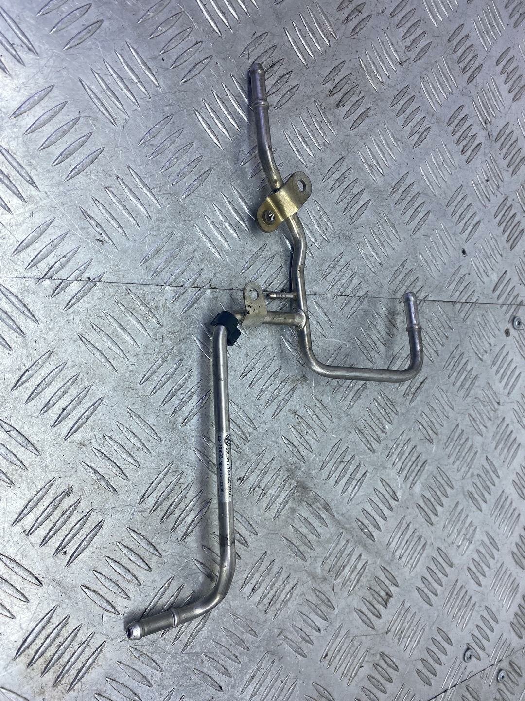 Топливная трубка Skoda Yeti 2013 03L201360AC