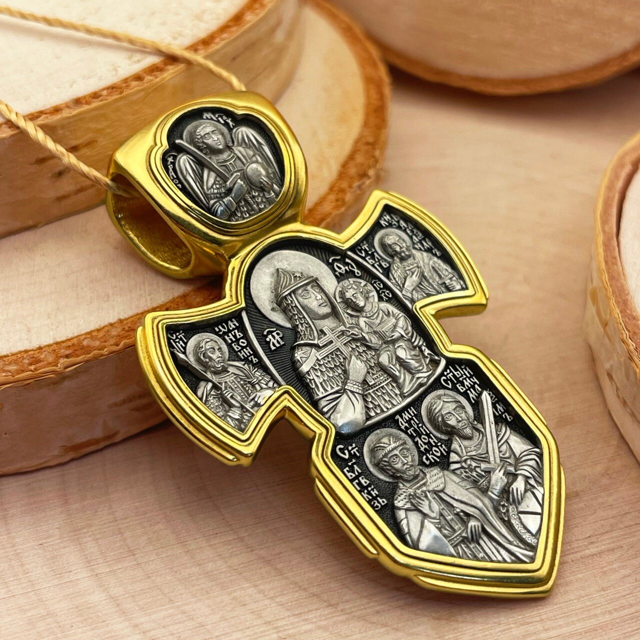 Крестик, серебро, 925 проба, золочение, чернение