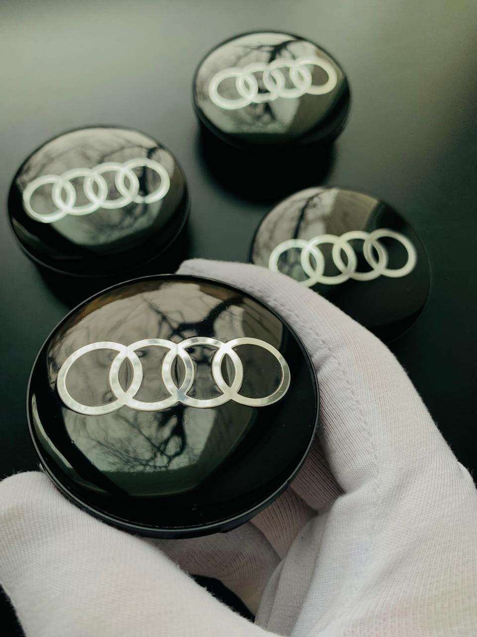 Ступичные заглушки на диски Audi 59/55мм черный. Колпачки для колеса Ауди 59мм 4шт