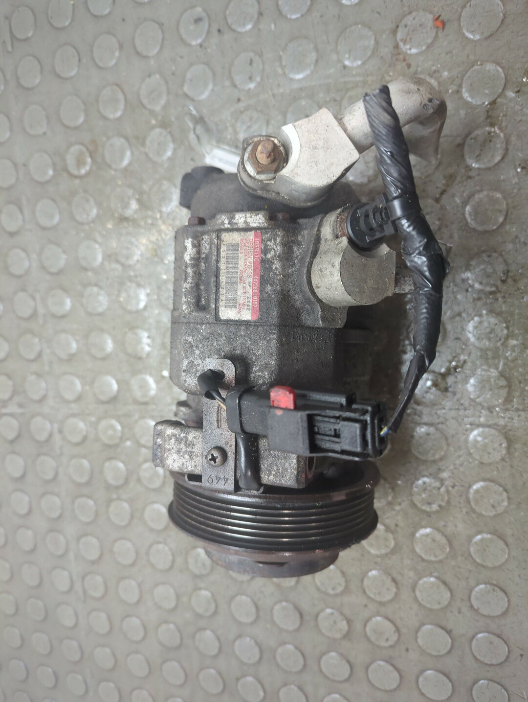 Компрессор кондиционера Dodge Journey Б/У