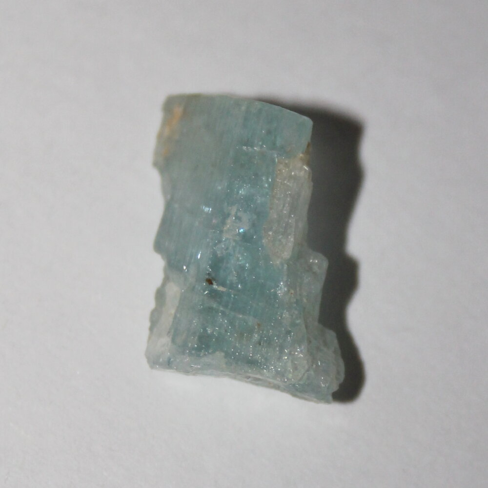 Кристалл сибирского аквамарина, голубого берилла, коллекционный образец, 15х10х5 мм "True Stones"