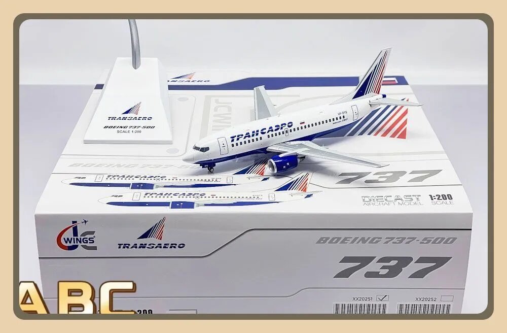 JC Wings 1:200 Модель самолета Transaero Airlines Boeing 737-500 VP-BYQ Металлическая Коллекционная