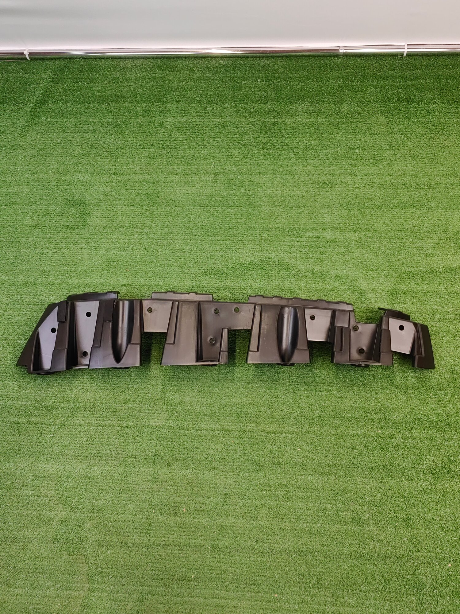 Tank Кронштейн расширителя перед правого Tank 300 5006142XKM01AN