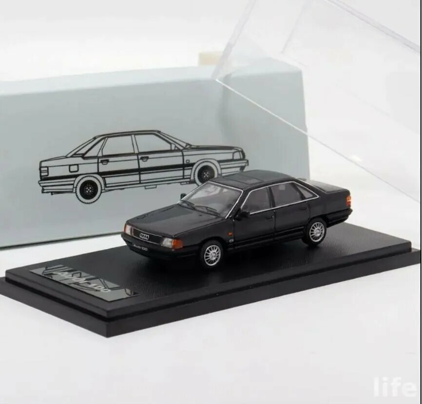 Эксклюзивная коллекционная модель Audi 100 C3 RM 1:64, выполненная из литого металла с высочайшей детализацией