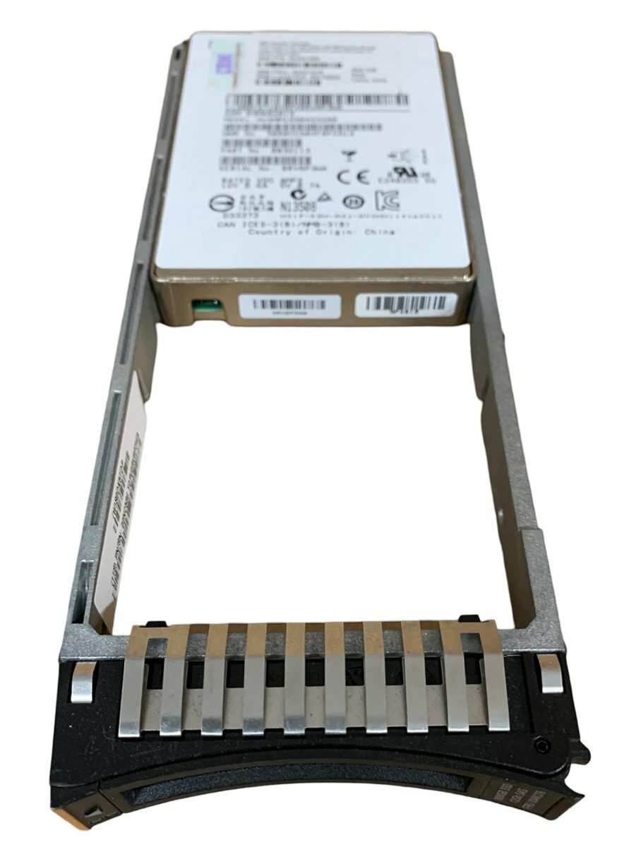 Жесткий диск IBM 800Gb SAS 2.5" SSD 00AK376