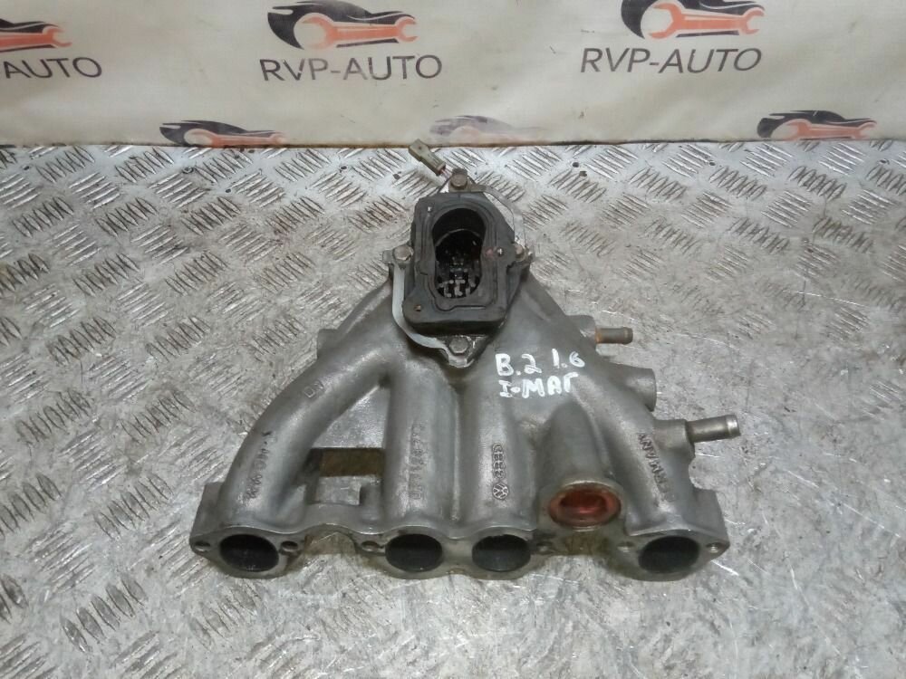 Коллектор впускной Volkswagen Passat B2 1.6