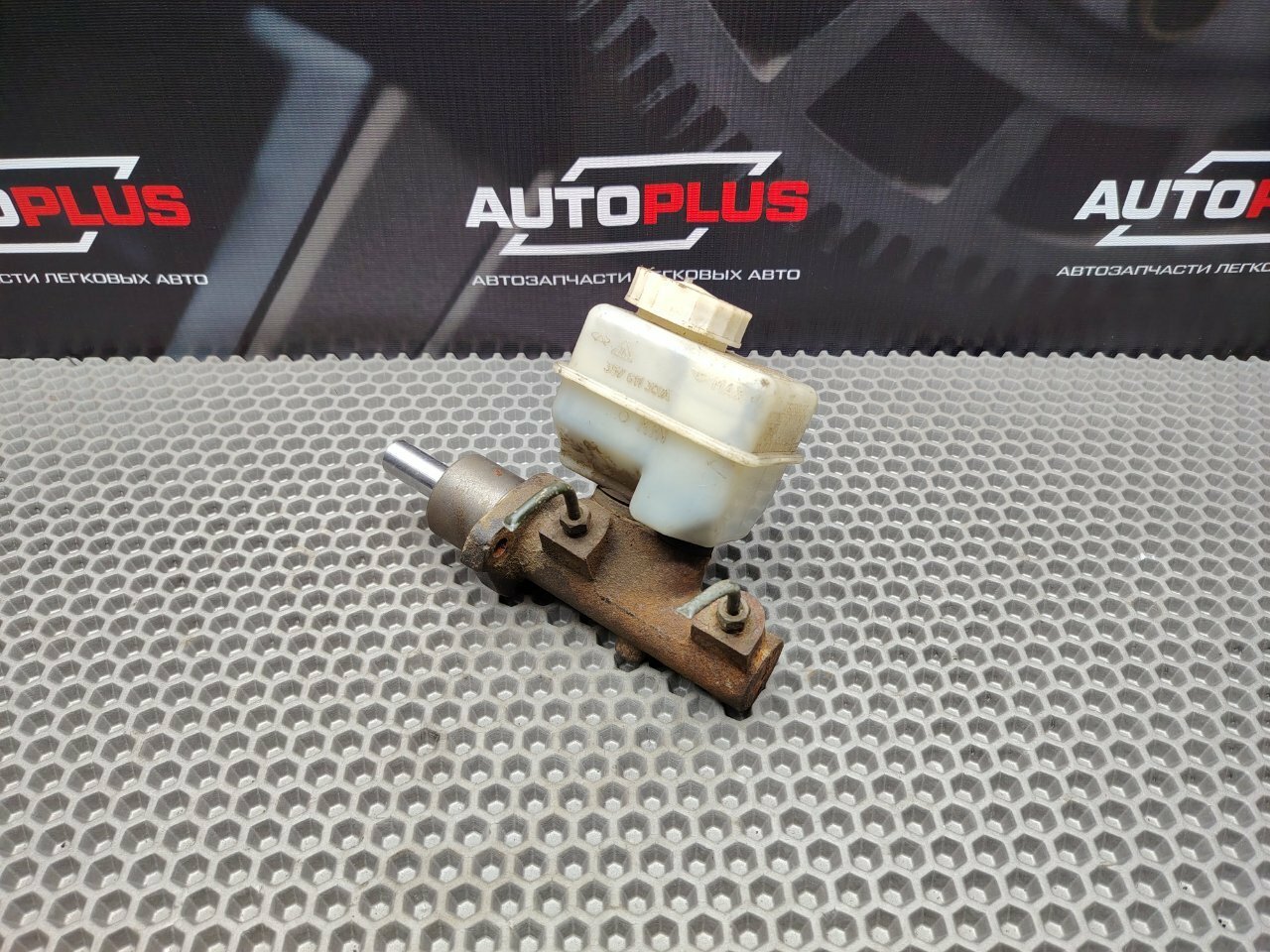 Главный тормозной цилиндр Chery Amulet A15 2009 (SQR480) Б/У с пробегом Арт. 23439