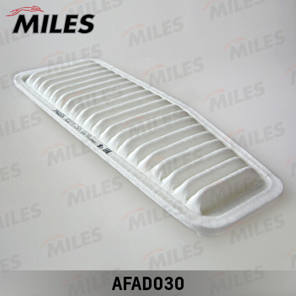 MILES Фильтр воздушный TOYOTA RAV4 2.0 00- (FILTRON AP142/5, MANN C3725, VIC A-1001) AFAD030