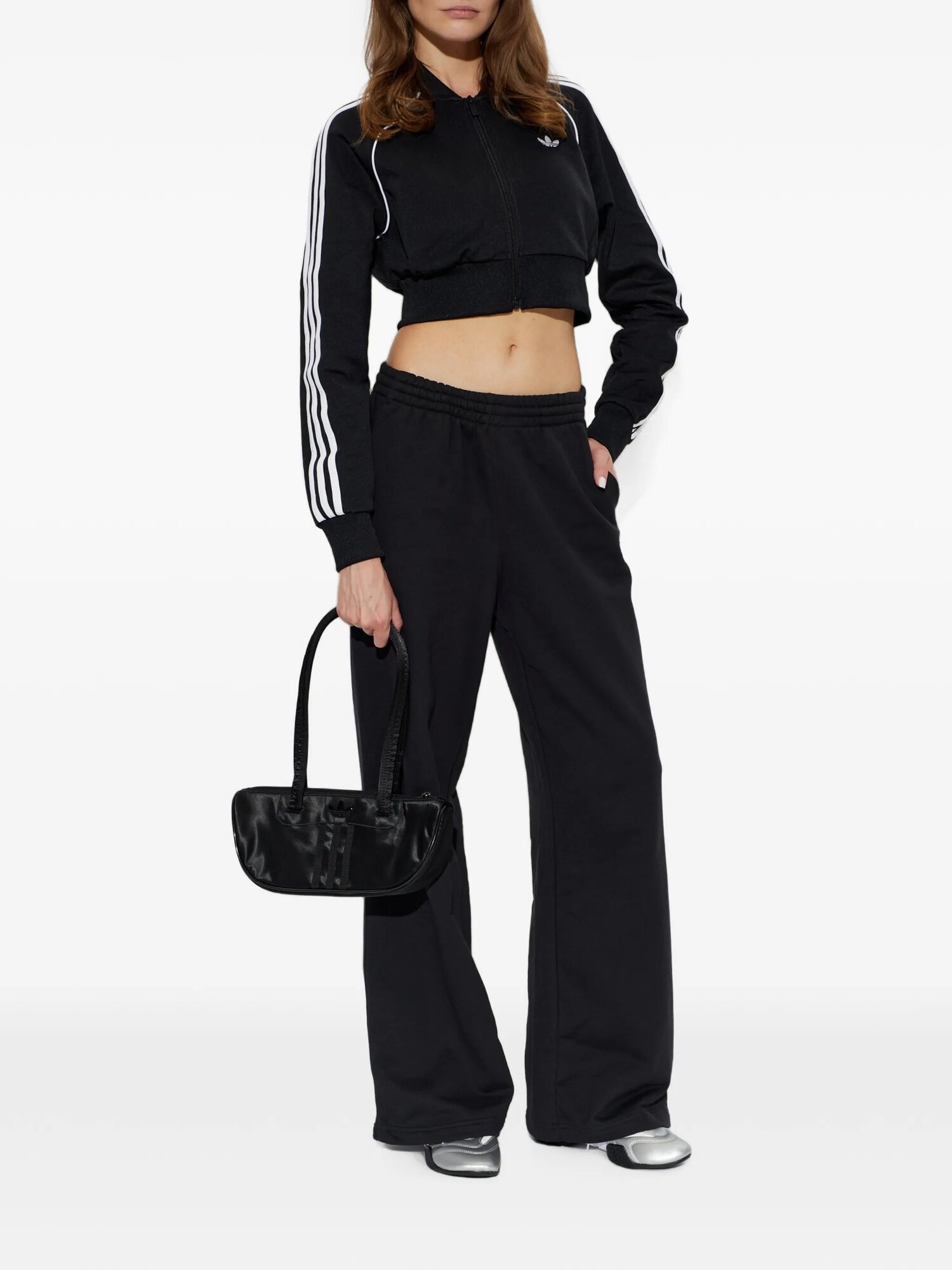 Брюки adidas Logo-embroidered track pants, размер 4 UK — фото 1