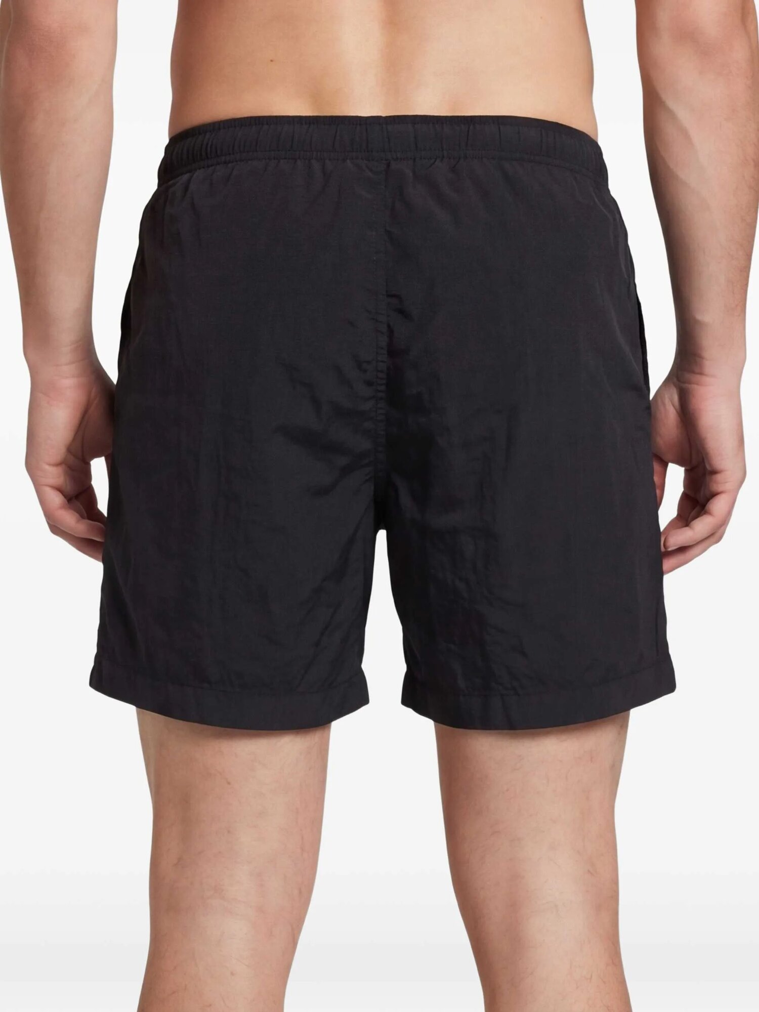 Шорты для плавания C.P. COMPANY Logo-patch swim shorts, размер 48 EU — фото 1