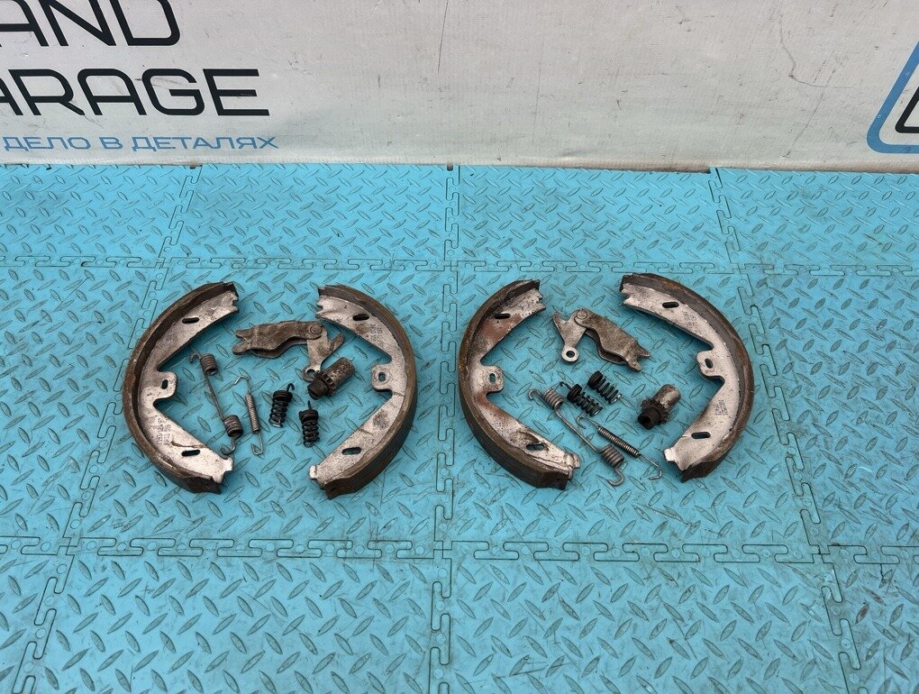 Колодки тормозные Mercedes-Benz E-Class 2012 W212 271.860 1.8 OEM A0054203620