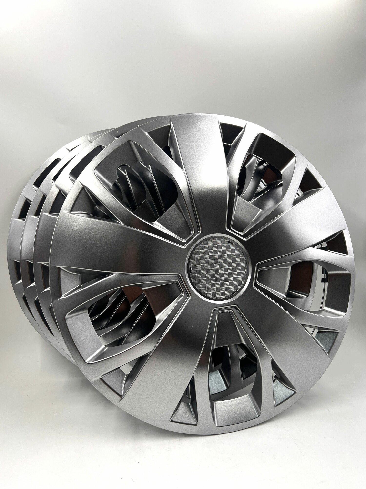 Колпаки на колеса гибкие для грузовых автомобилей R16 4 шт