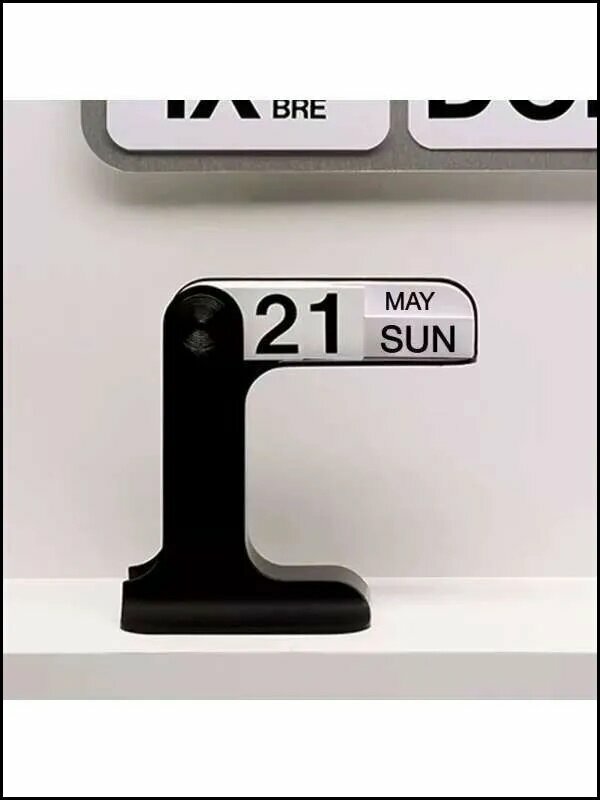 Минималистичный перекидной вечный календарь