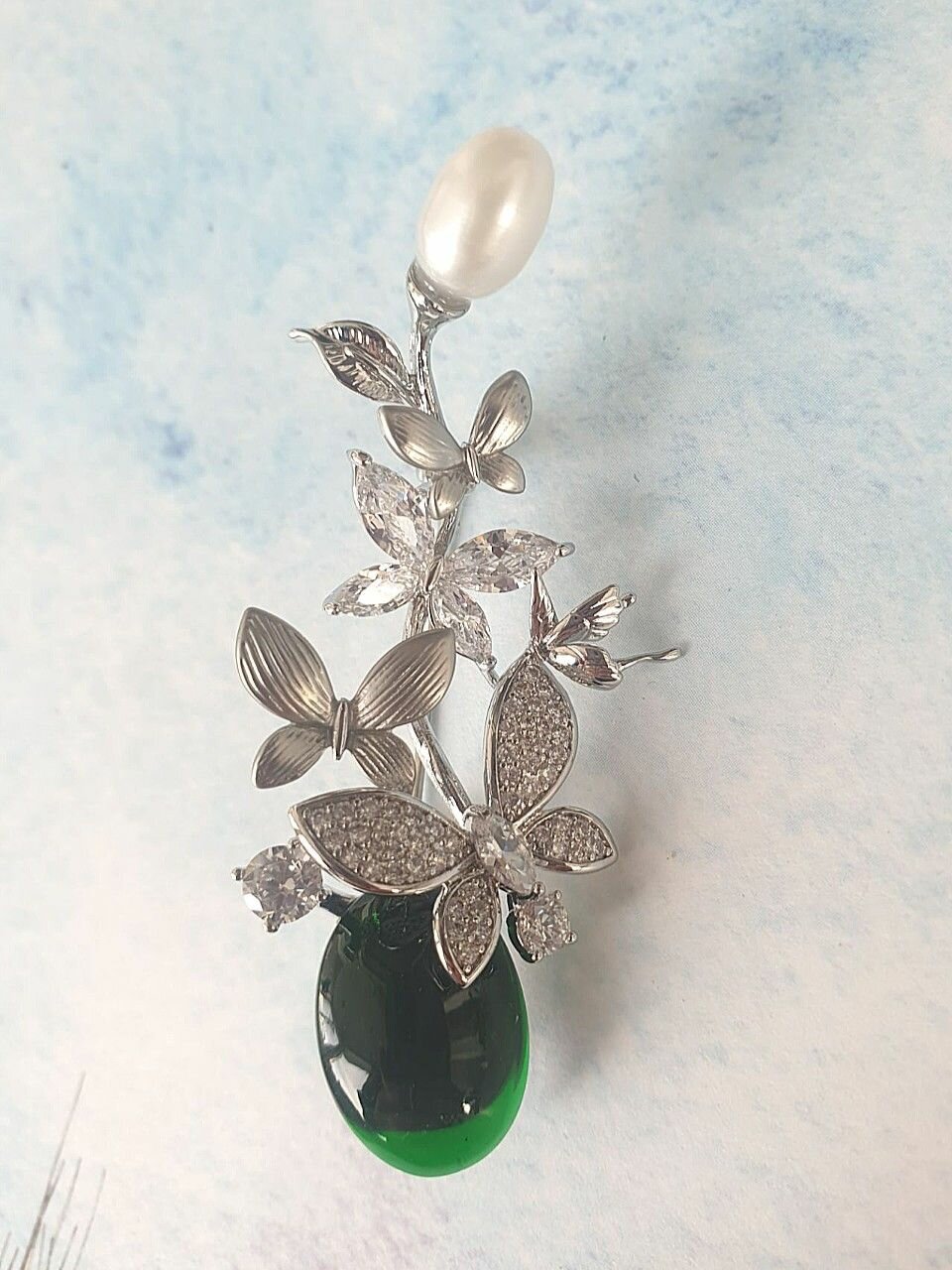 Брошь, жемчуг культивированный, стразы