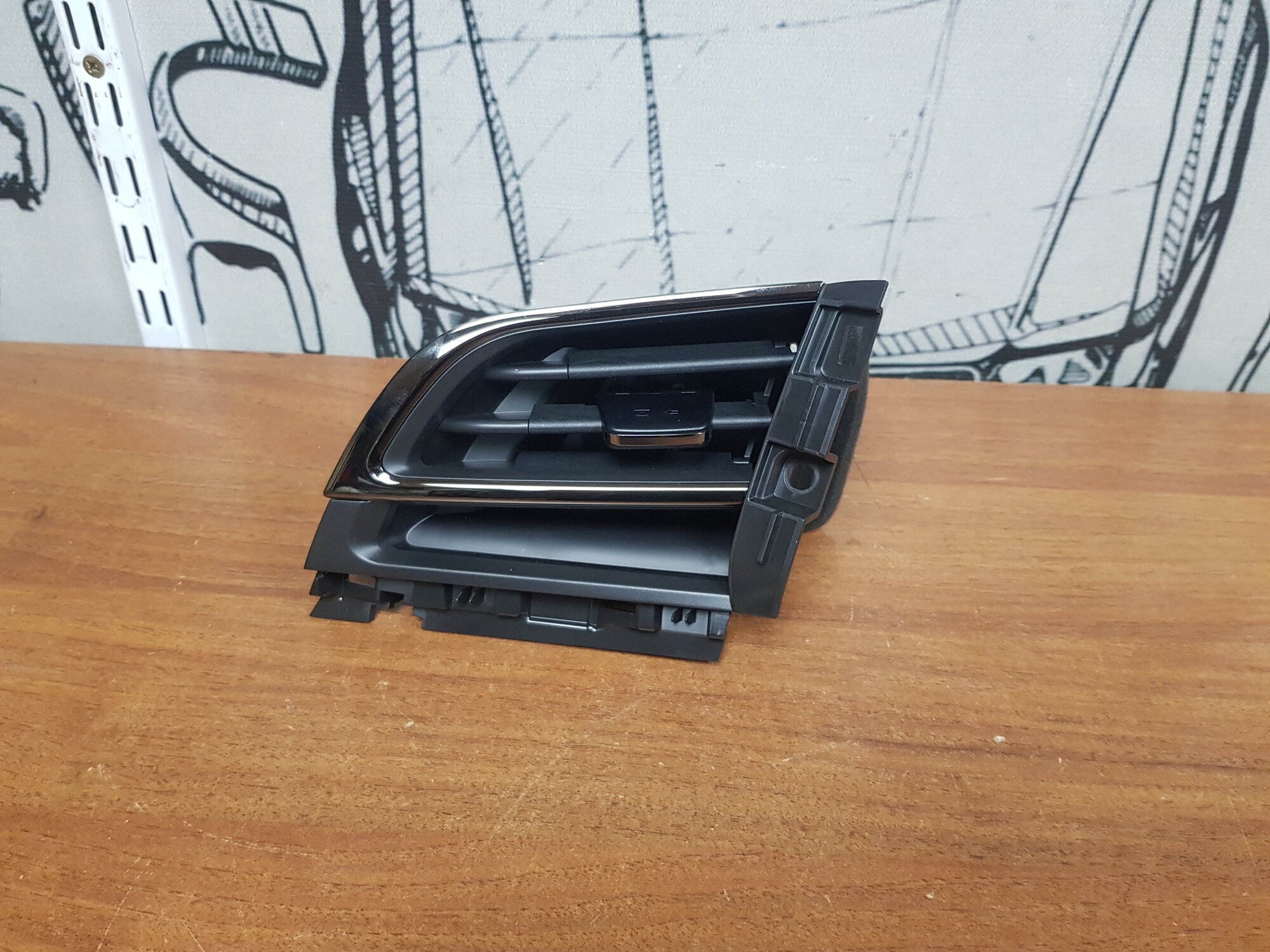 Дефлектор воздушный Haval F7 2018-2024 5306130XKQ11A