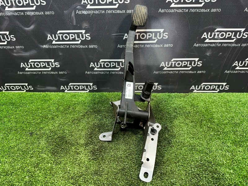 Педаль сцепления Ford Focus 2011 (1.6 PNDA) Б/У с пробегом