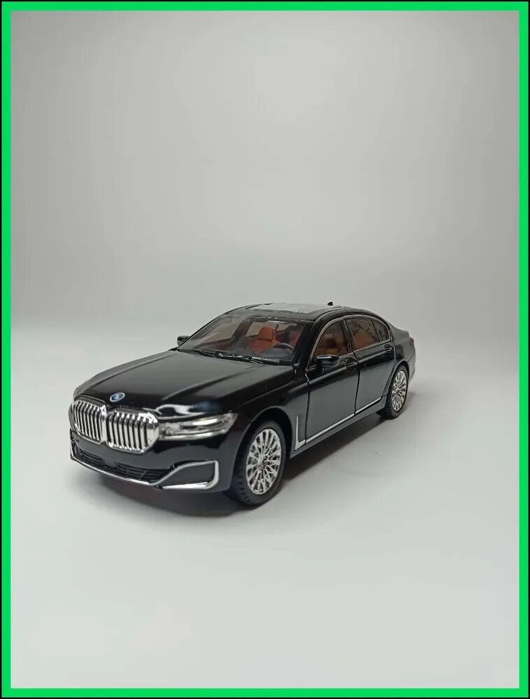 Игрушечная машинка BMW M7 черного цвета металлическая инерционная модель 1:24