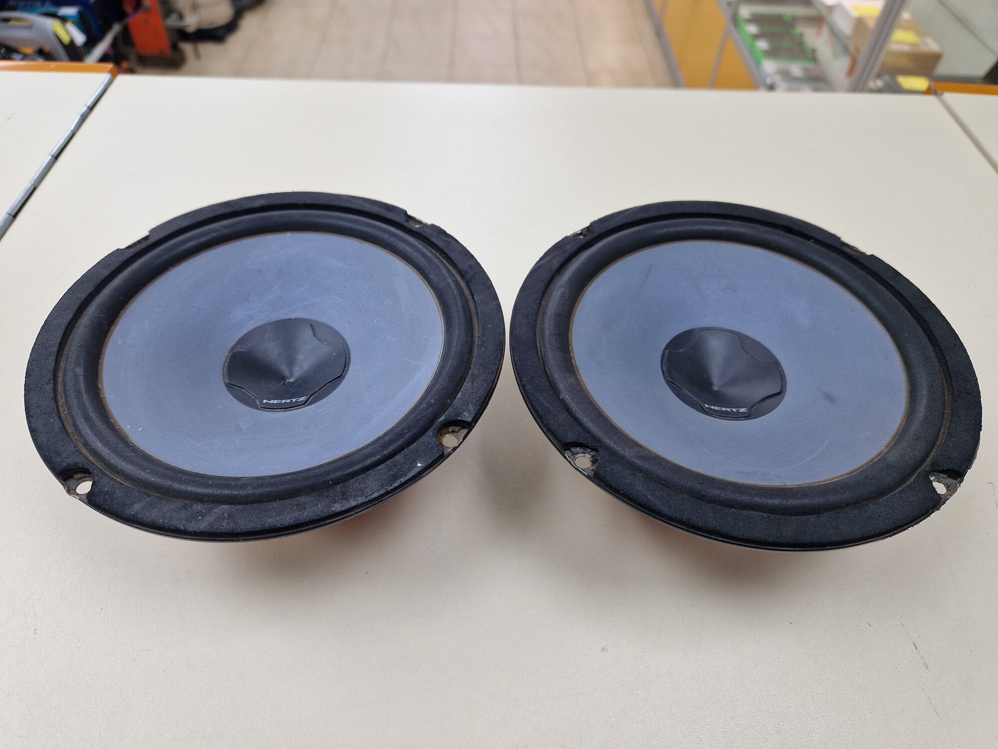 Автоакустика передняя Hertz DV 165.3