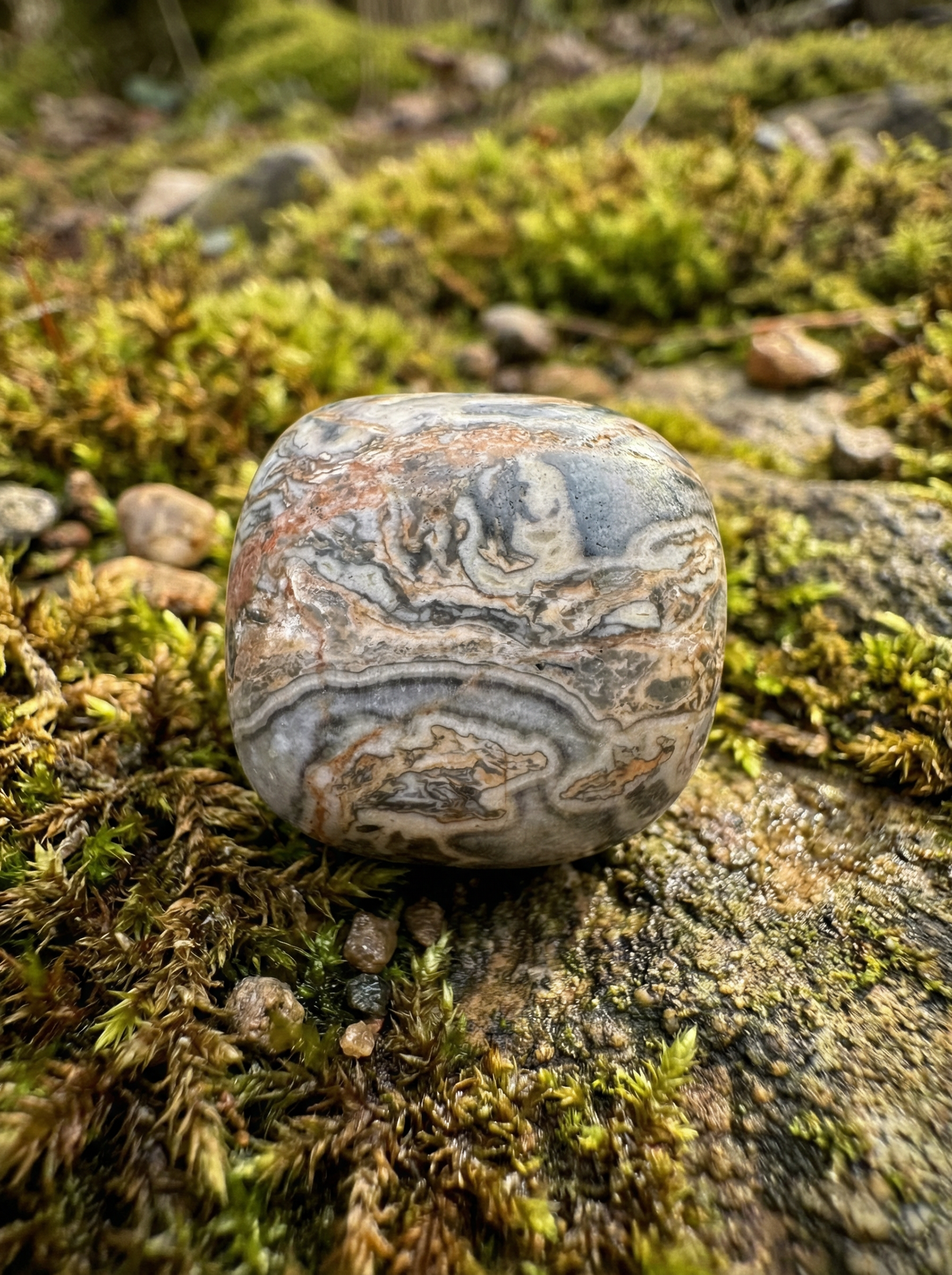 Серая Яшма, Галтовка Кубы, натуральный камень, серый, 1 штука, 2-2,5 см