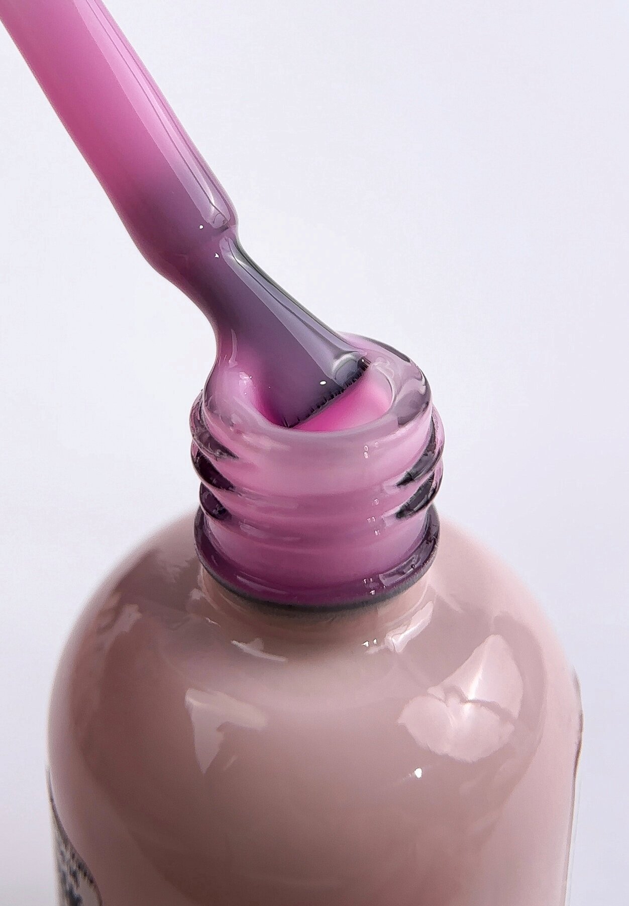 Камуфлирующая база для ногтей Луи Филипп Rubber Base Classic New № 07, 15g