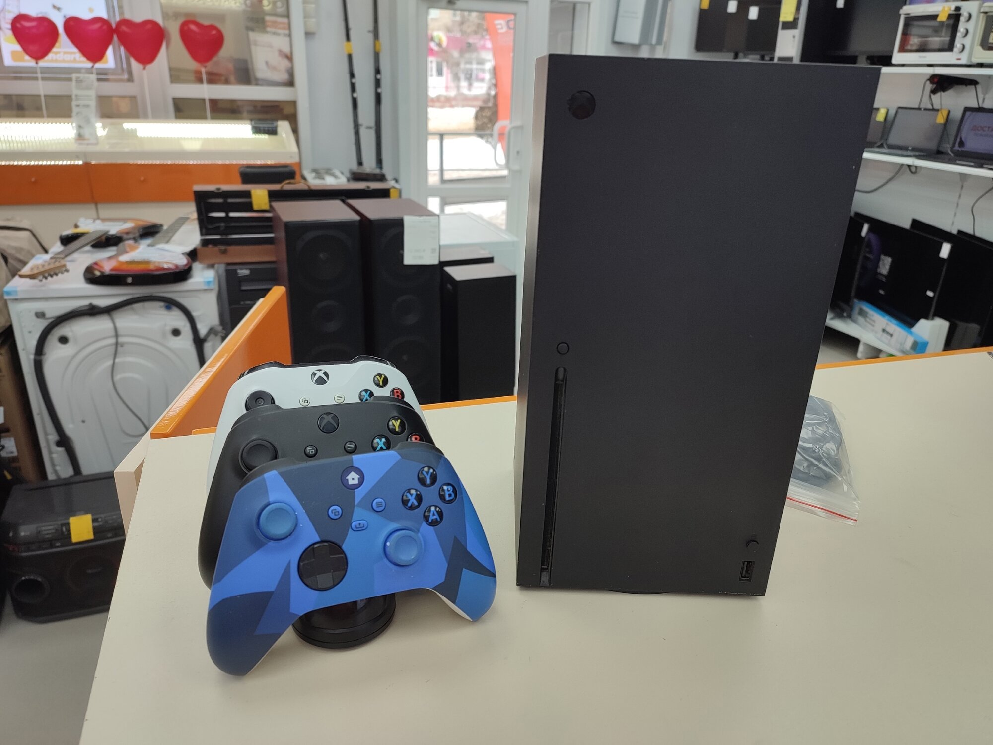 Игровая приставка Microsoft Xbox Series X Black, 1TB SSD, 4K, Bluetooth, Б/У, Уценка