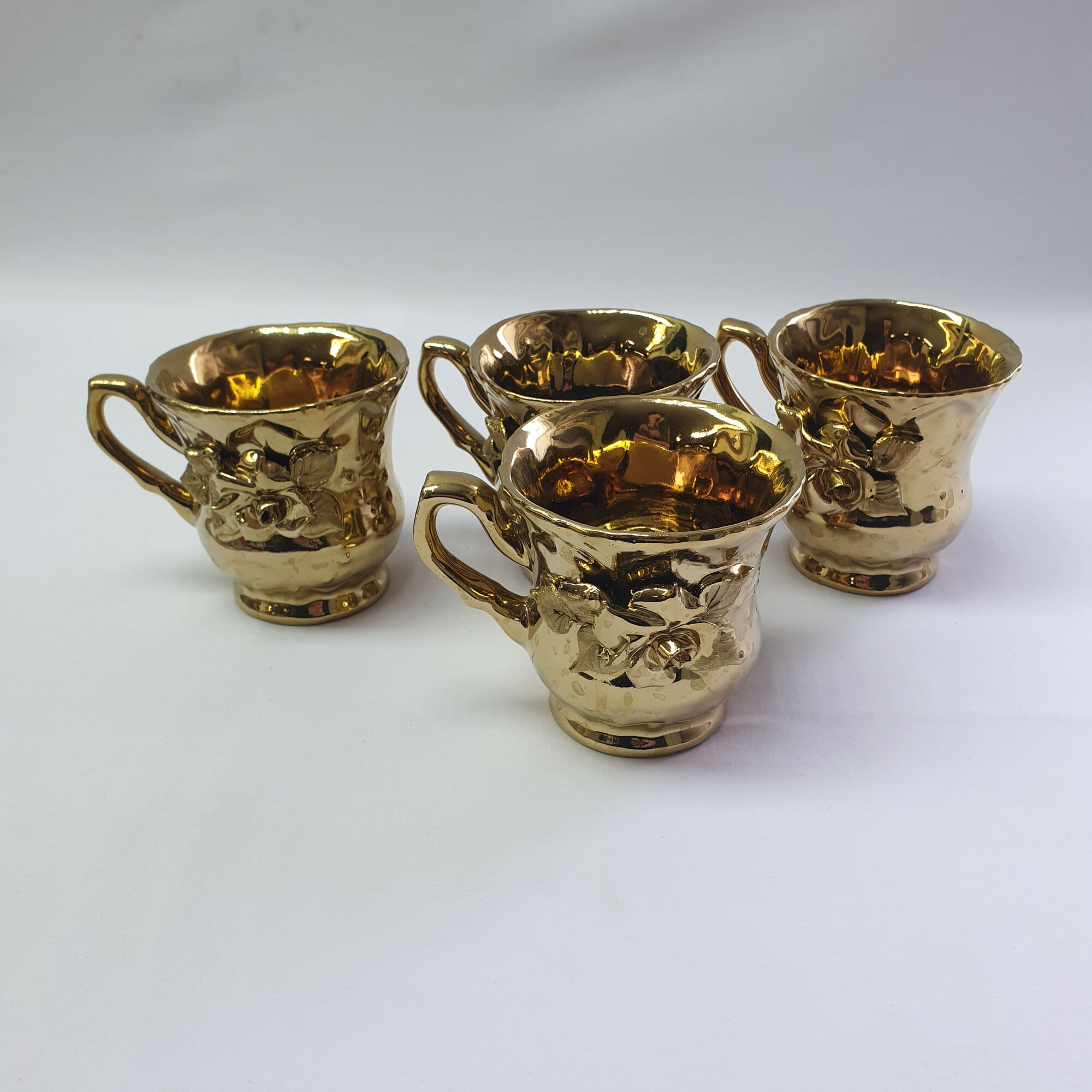 Винтажный набор из 4 чашек, керамика лепнина 200 мл, СССР