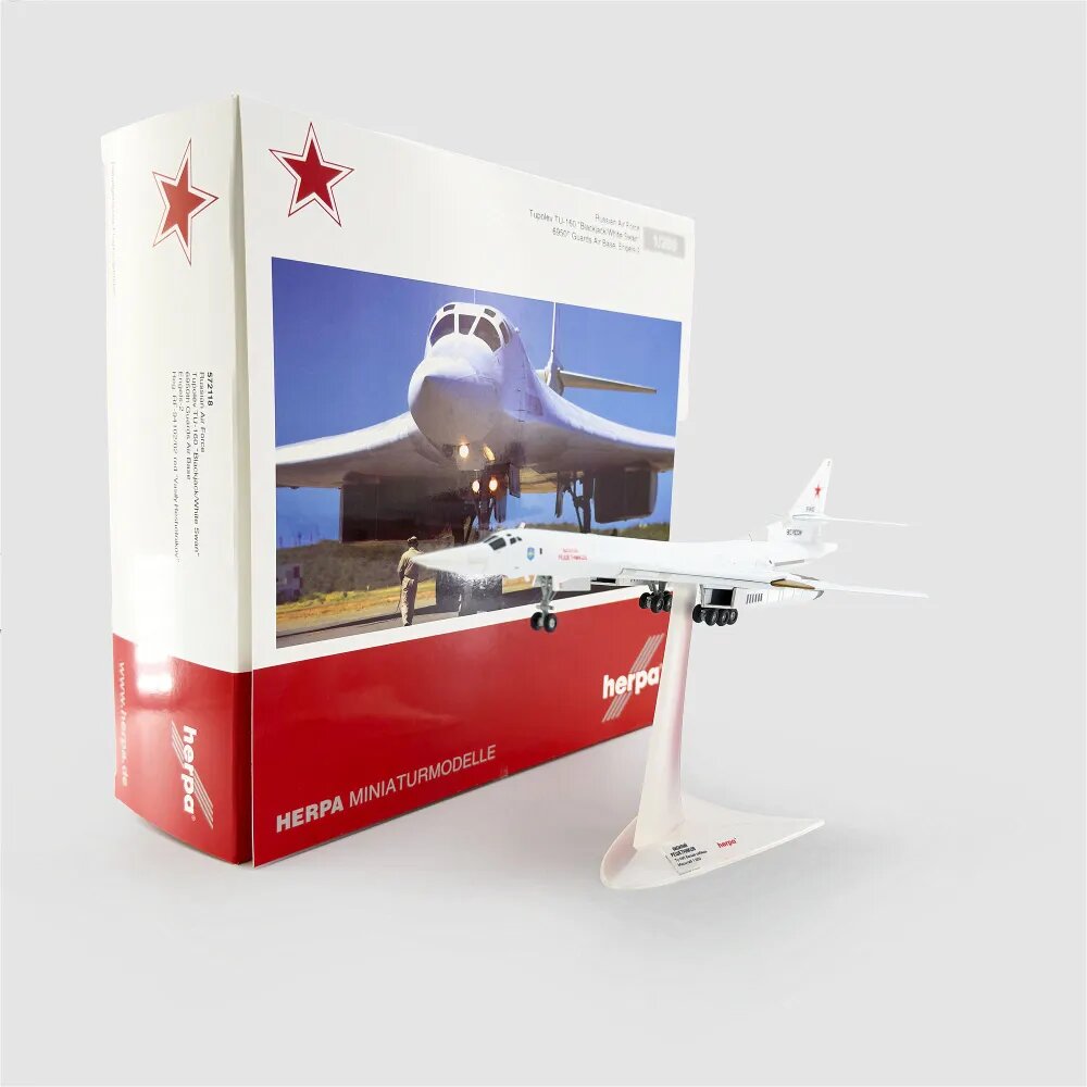 Herpa 1:200 Модель самолёта Ту-160 Белый лебедь , стратегический бомбардировщик, коллекционная