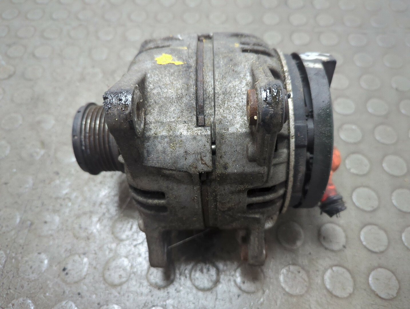 Генератор Nissan Juke Б/У