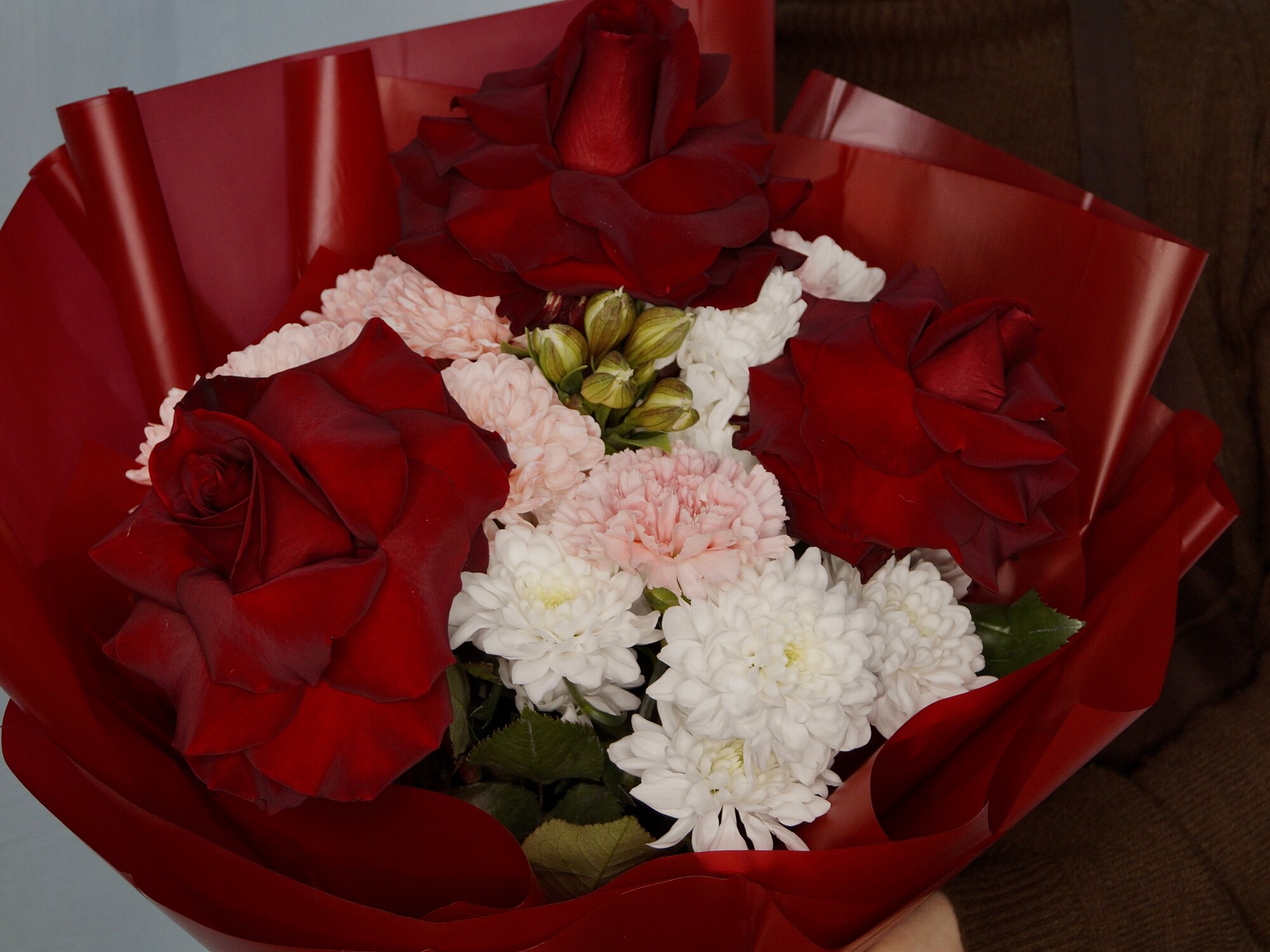 Букет цветов, с розой и хризантемами, французский стиль, круглый