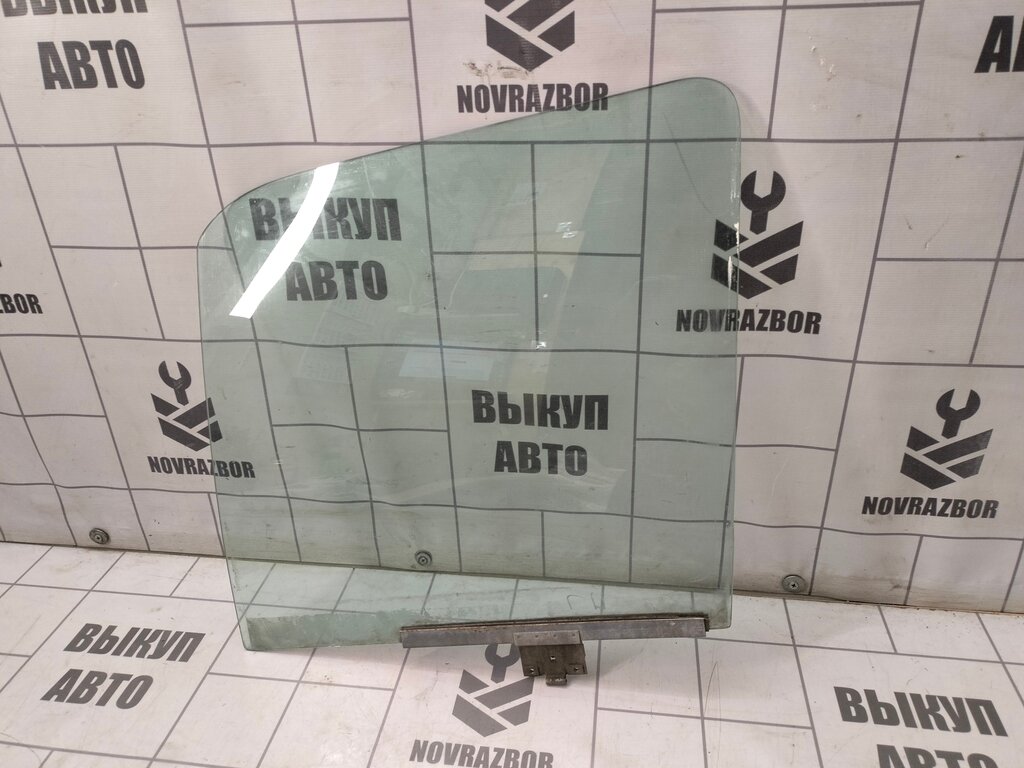 Стекло двери передней левой VW Golf 2 Jetta 2 83-92
