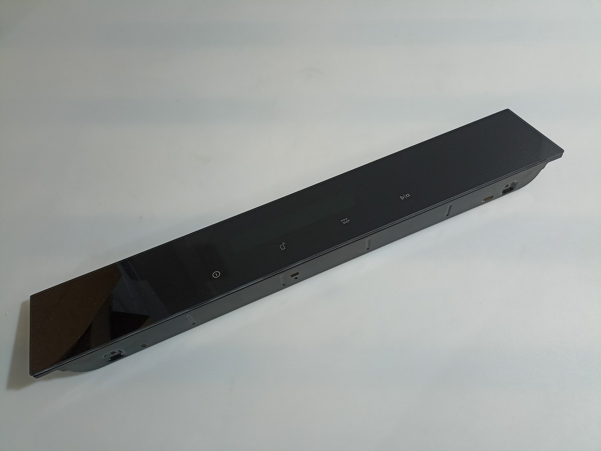 Панель лицевая, для ДШ Hisense BI65346PDBGWIFI