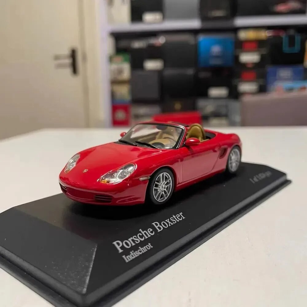 Масштабная модель Porsche Boxster 986 2002 красный Minichamps 1:43 коллекционная
