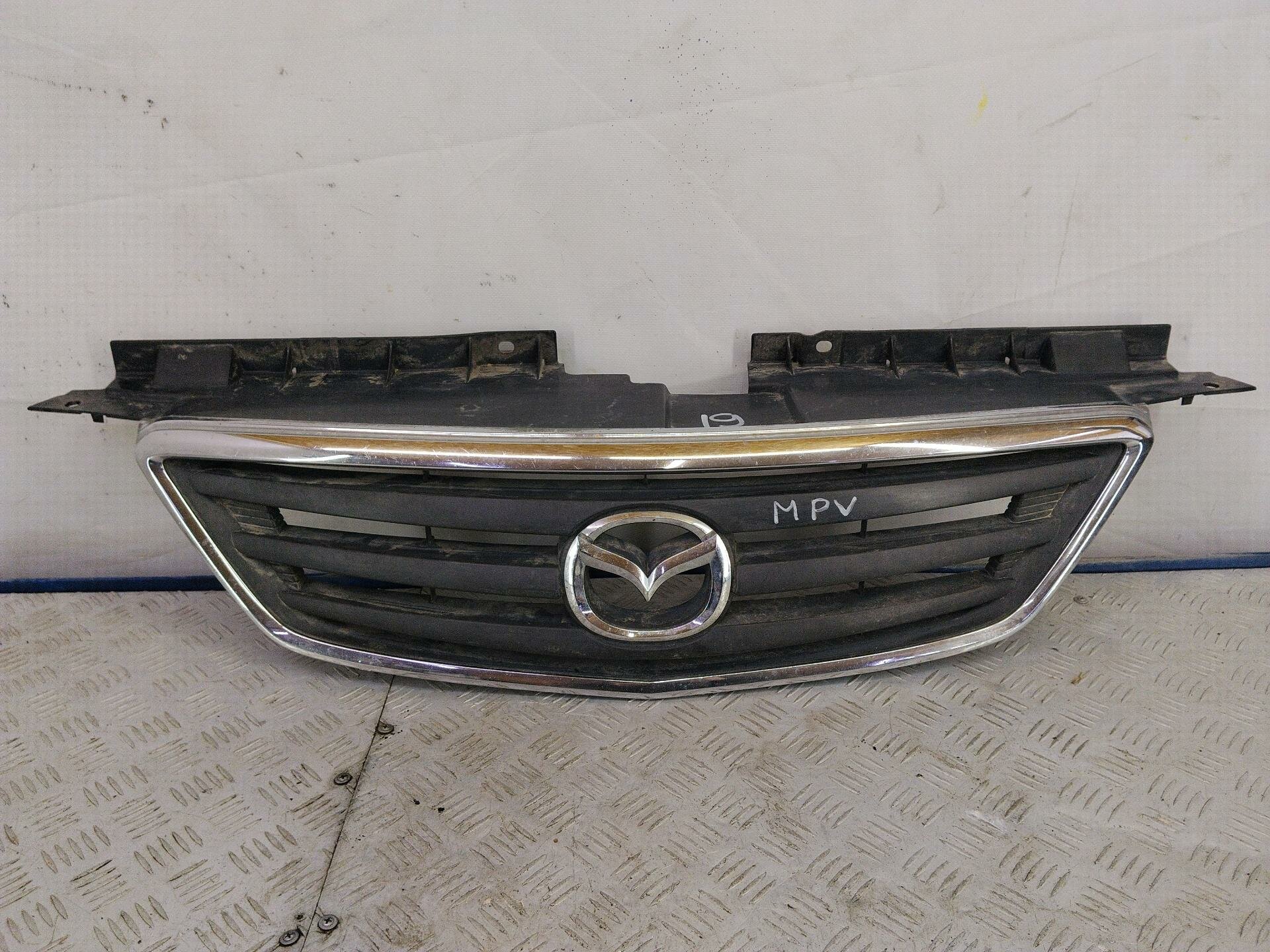 Решетка радиатора Mazda MPV 2 рест. (2003 - 2006) LC6250712