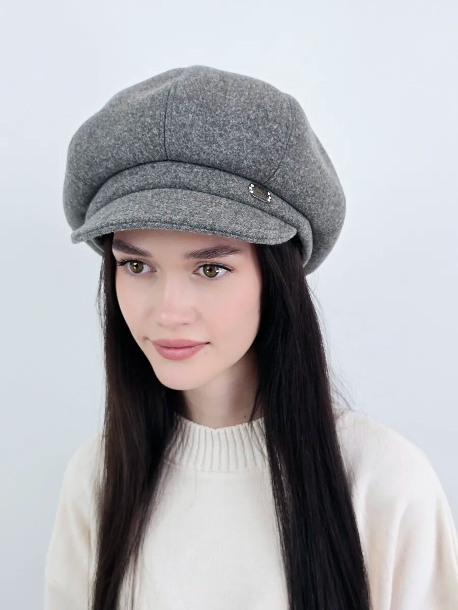 Кепка для женщин