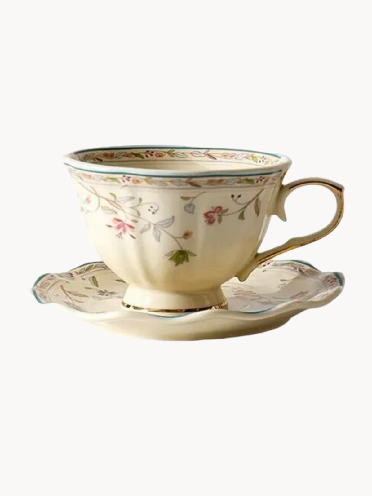 Винтажная чайная пара с золотистым цветочным орнаментом 250мл
