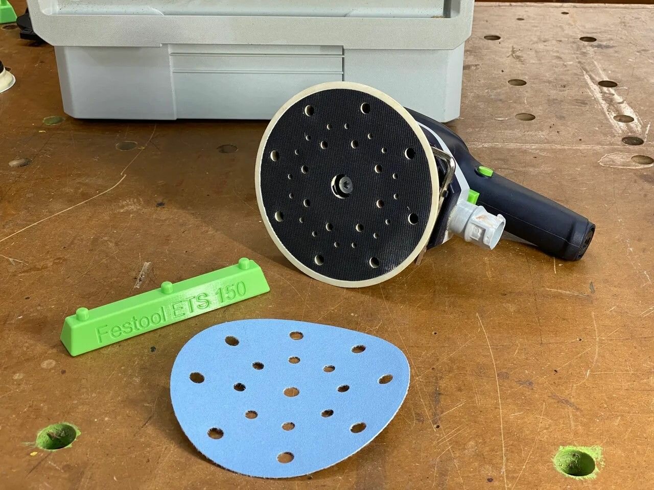 Приспособления для фиксации наждачек на инструменты Festool