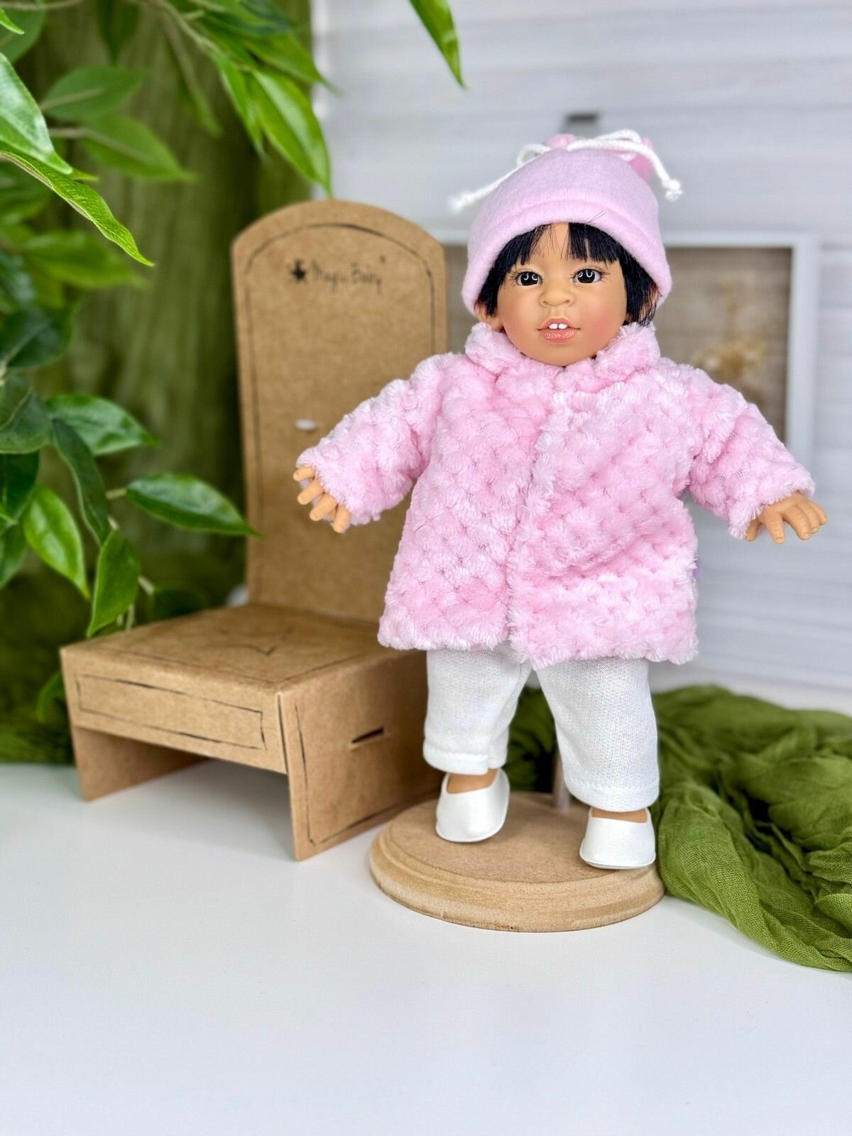 Кукла LAMAGIK мягконабивная 28 см Gestito