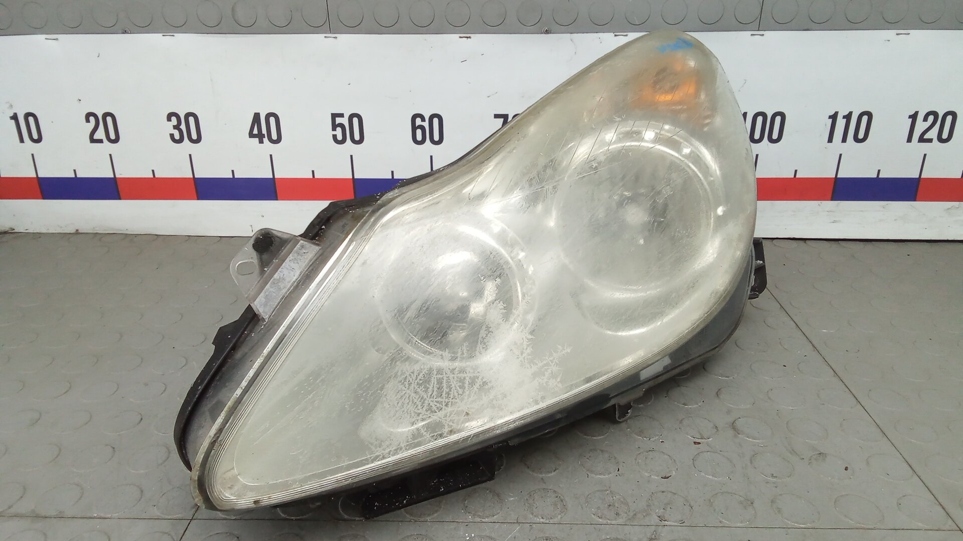 Фара левая OPEL CORSA D