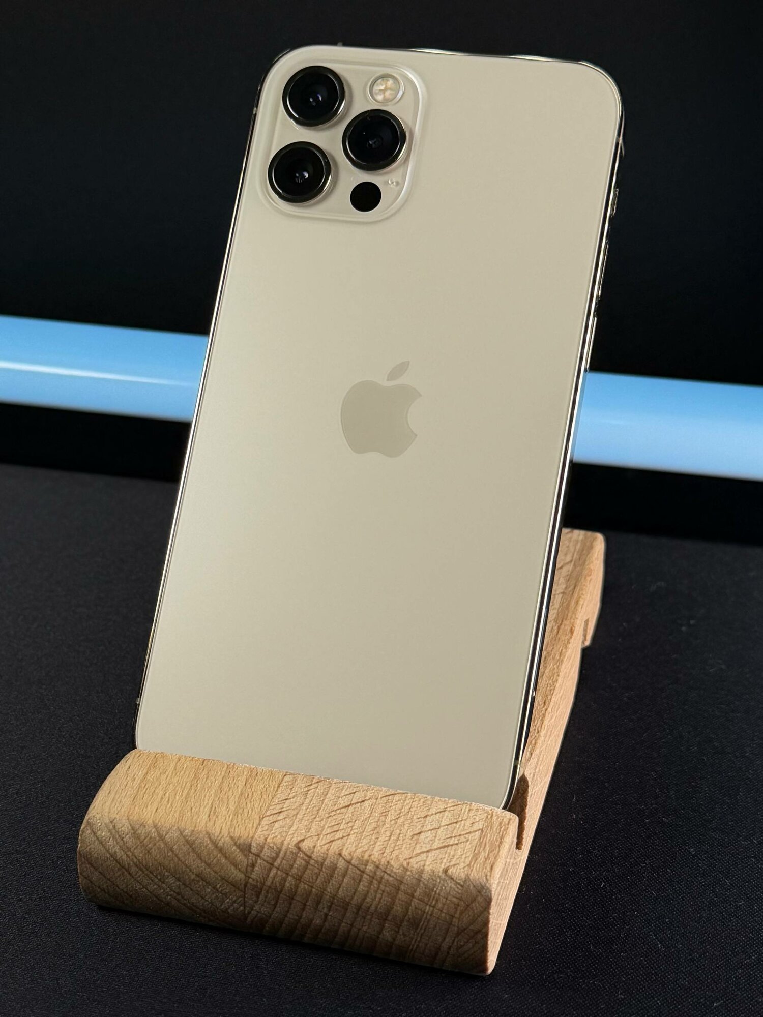 Смартфон Apple iPhone 12 Pro, 128gb, Gold, RU, nano SIM + eSIM