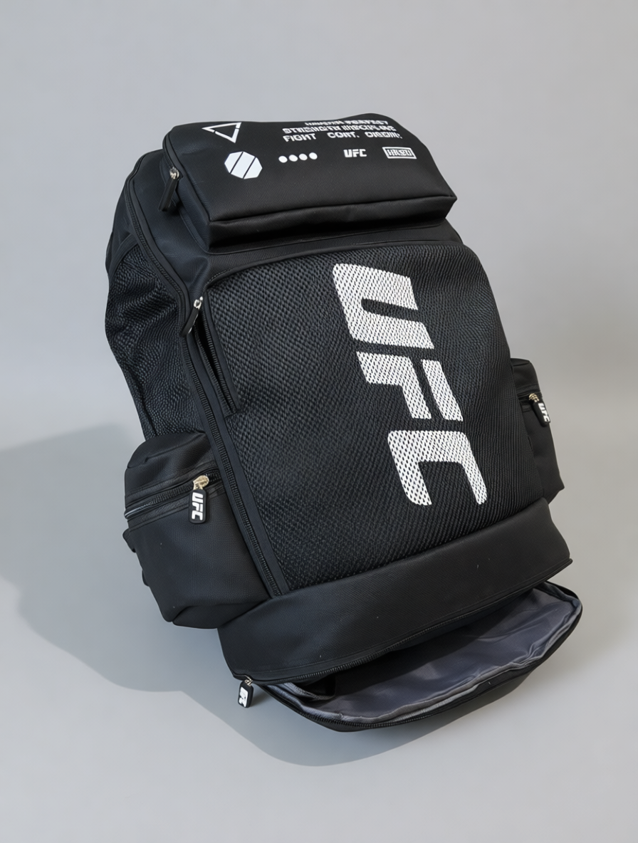 Рюкзак UFC мужской, спортивный, черный, 60 л, непромокаемый, для единоборств