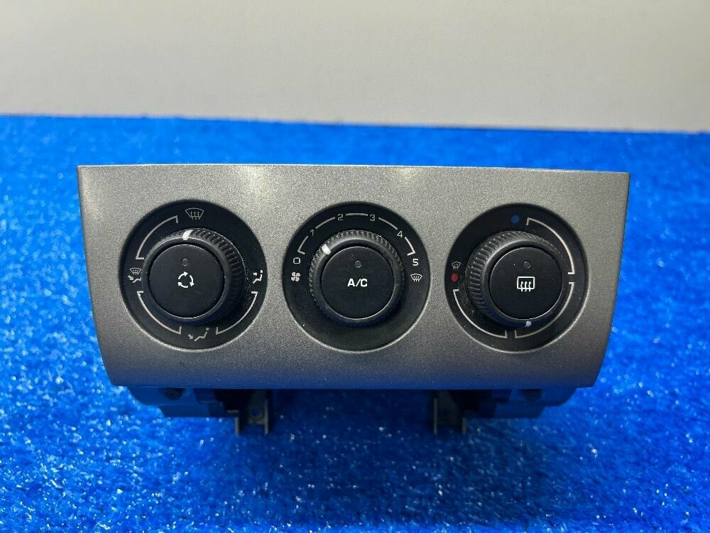 Блок управления печкой Peugeot 308 хэтчбек 1.6 EP6 6452G1