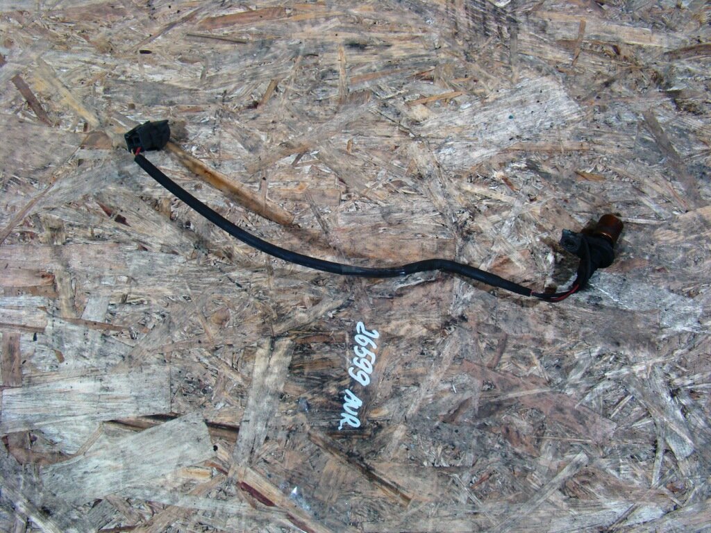 Toyota Auris E15 Датчик положения коленвала 9091905030