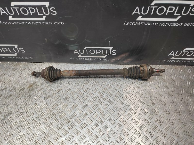 Правый привод Volkswagen Passat 1992 (ABS199786) Б/У с пробегом Арт. 8187