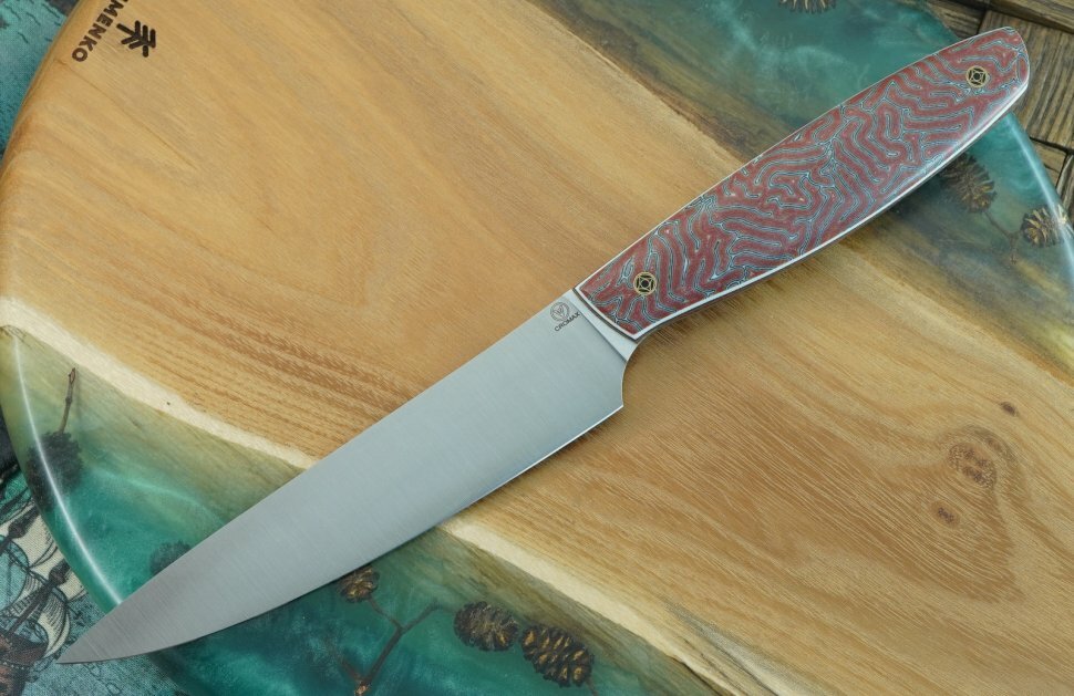 Универсальный кухонный нож Yuriko Knives Клык, сталь Cromax, рукоять микарта CrazyFiber