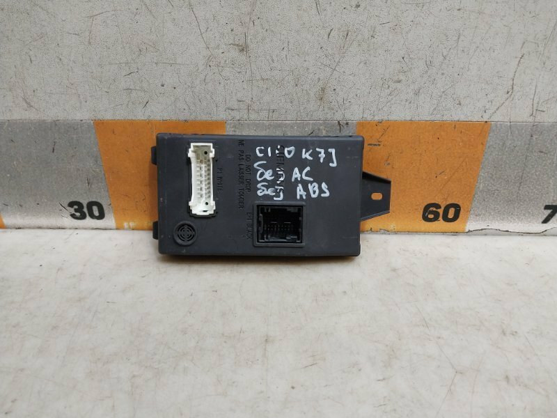 Б/У Блок комфорта Renault Symbol 1 486364 RENAULT арт. 8200103528