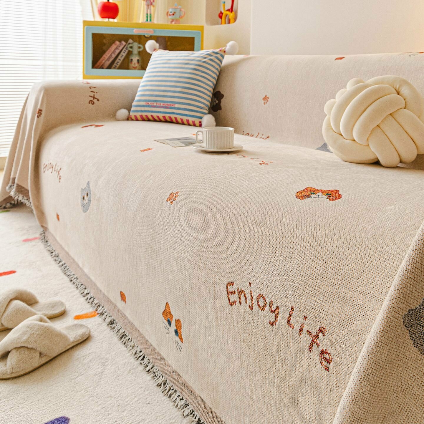 Мультяшный чехол-плед для дивана из шенилла, новая модель зима 2026, универсальный чехол для всех сезонов, цельный чехол-плед для дивана с защитой от царапин от кошек.