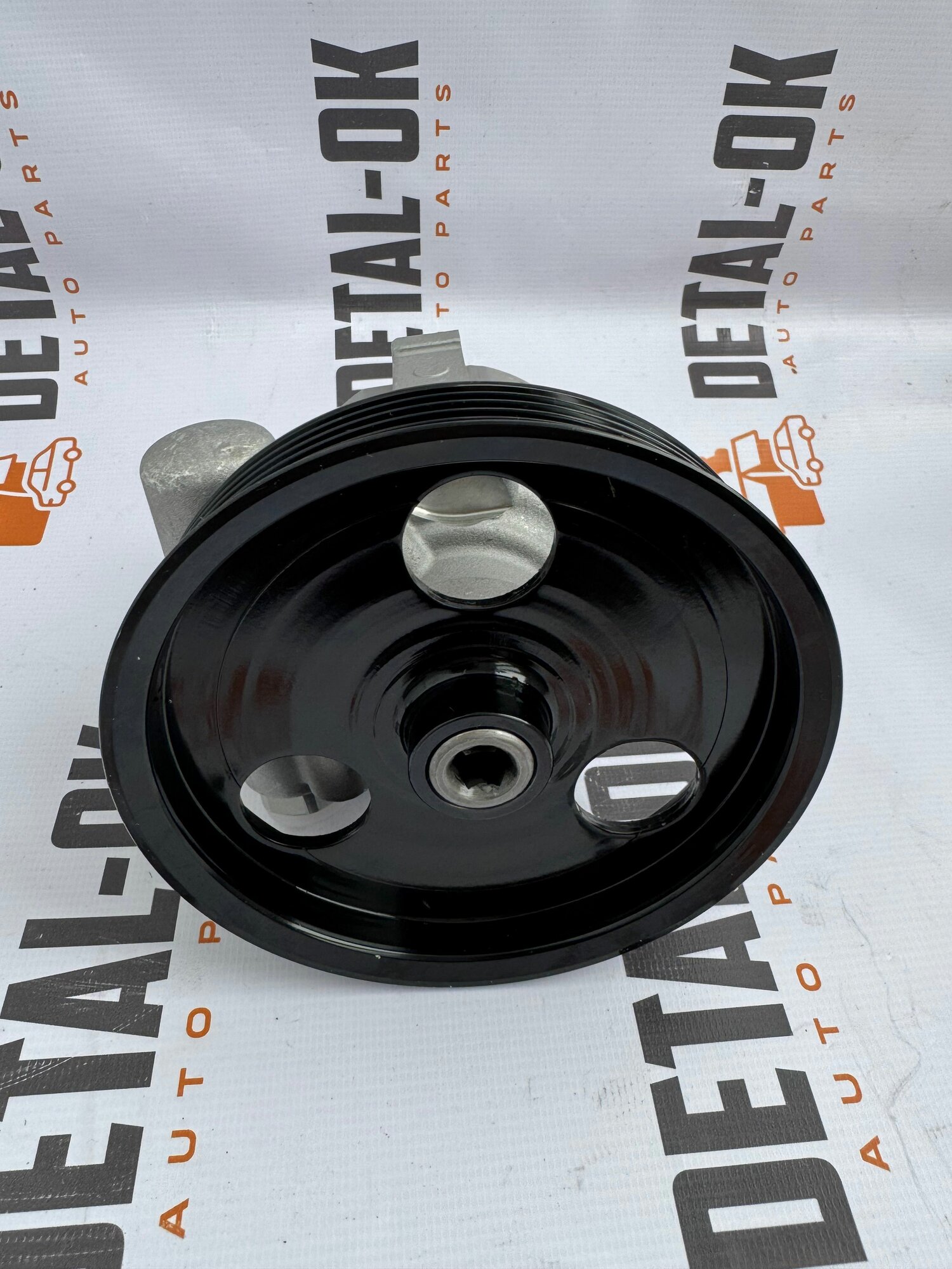 Насос ГУР Ларгус двиг. 8 клапанов, 6 ручьев, Duster, Clio, Megane, Logan 491105514R, 8200888505