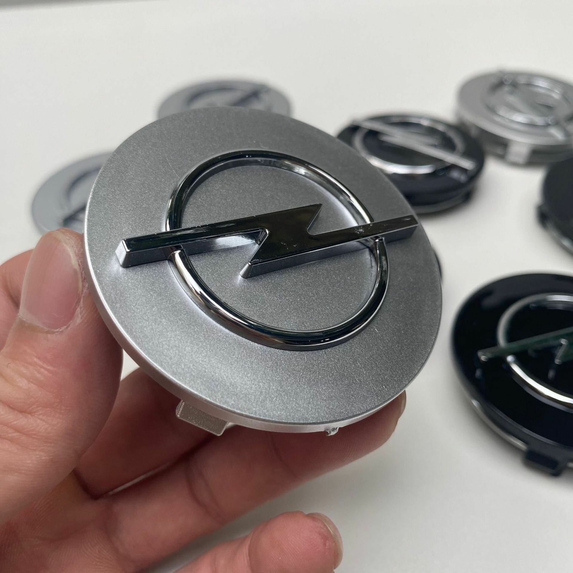 Эмблема значок на Опель Corsa C, Значок на решетке радиатора Opel,120*98mm,1 шт