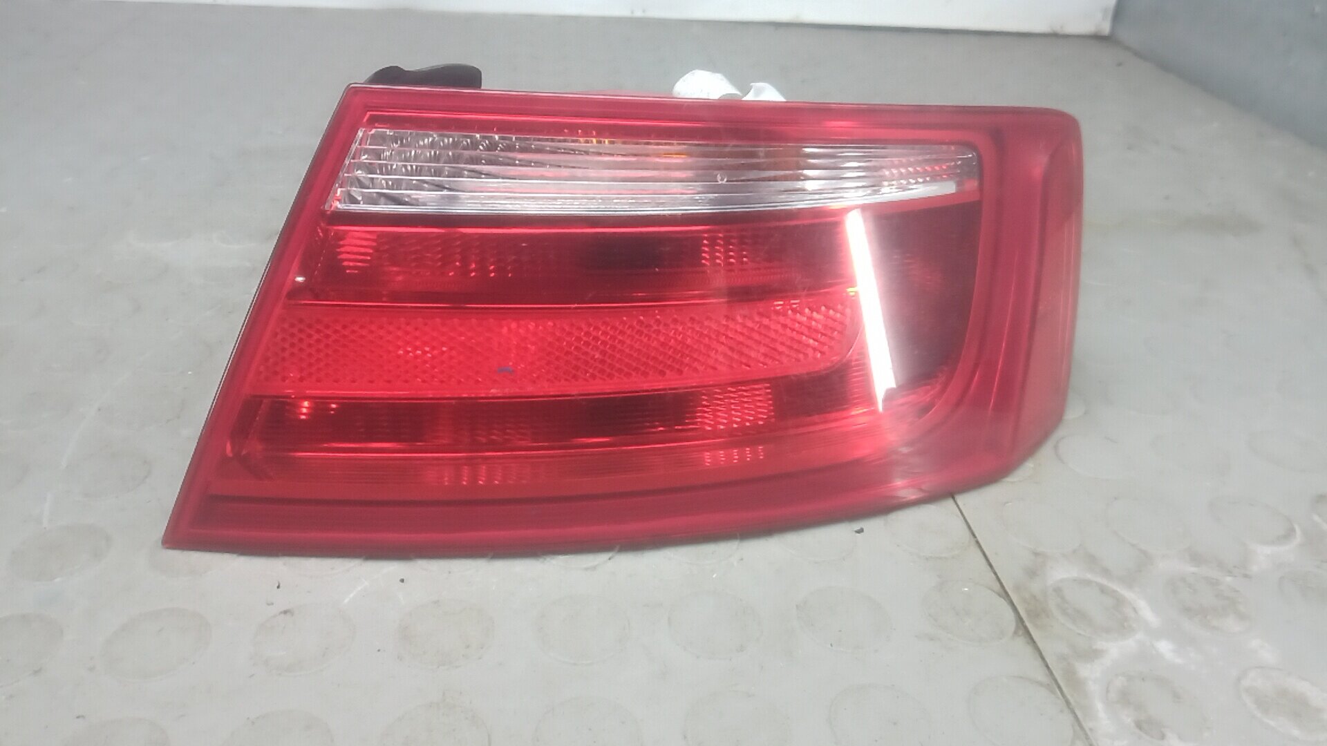 Фонарь задний правый AUDI A5 1, Номер 8T8945096E