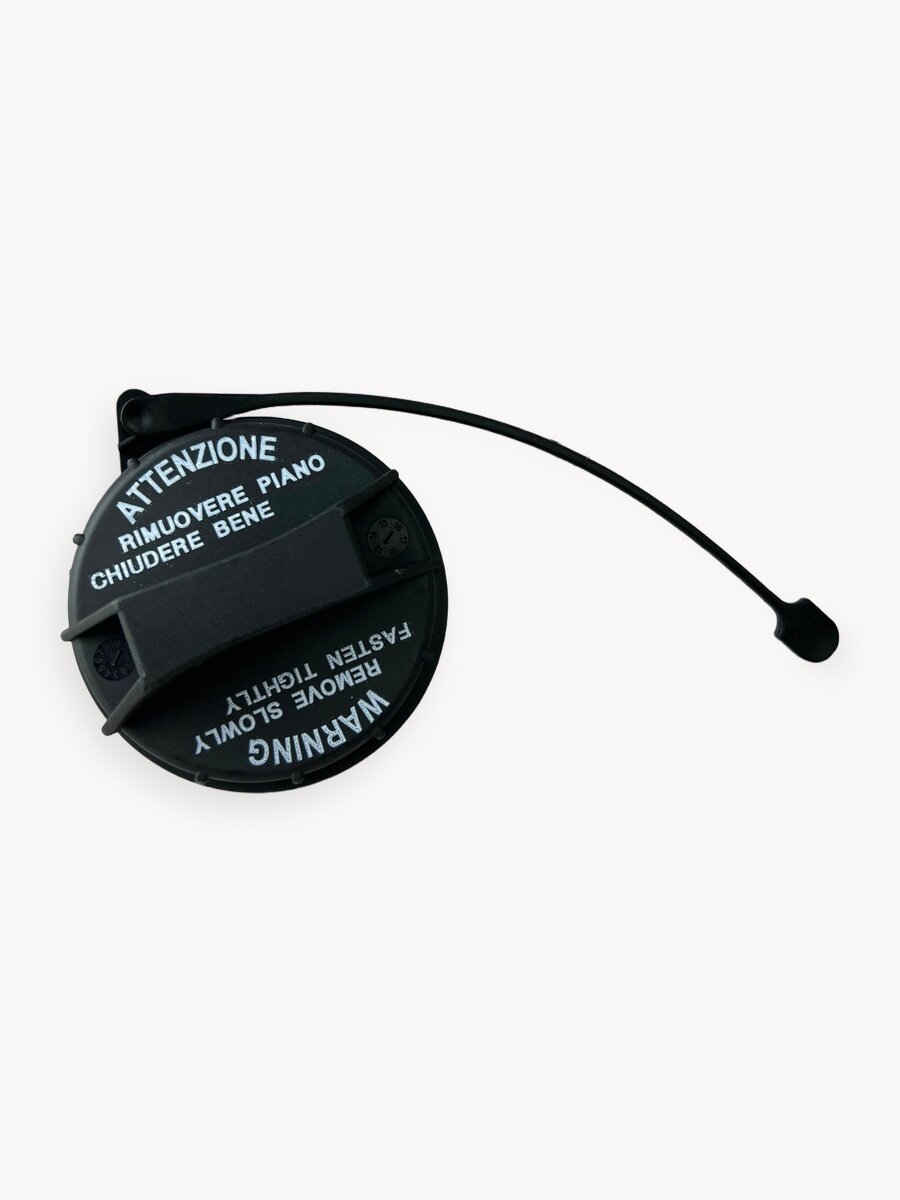 Крышка топливная 310104L000 для Hyundai Accent, Santa Fe, Sonata Tucson. Kia RIO Cerato Soul Sportage Seed